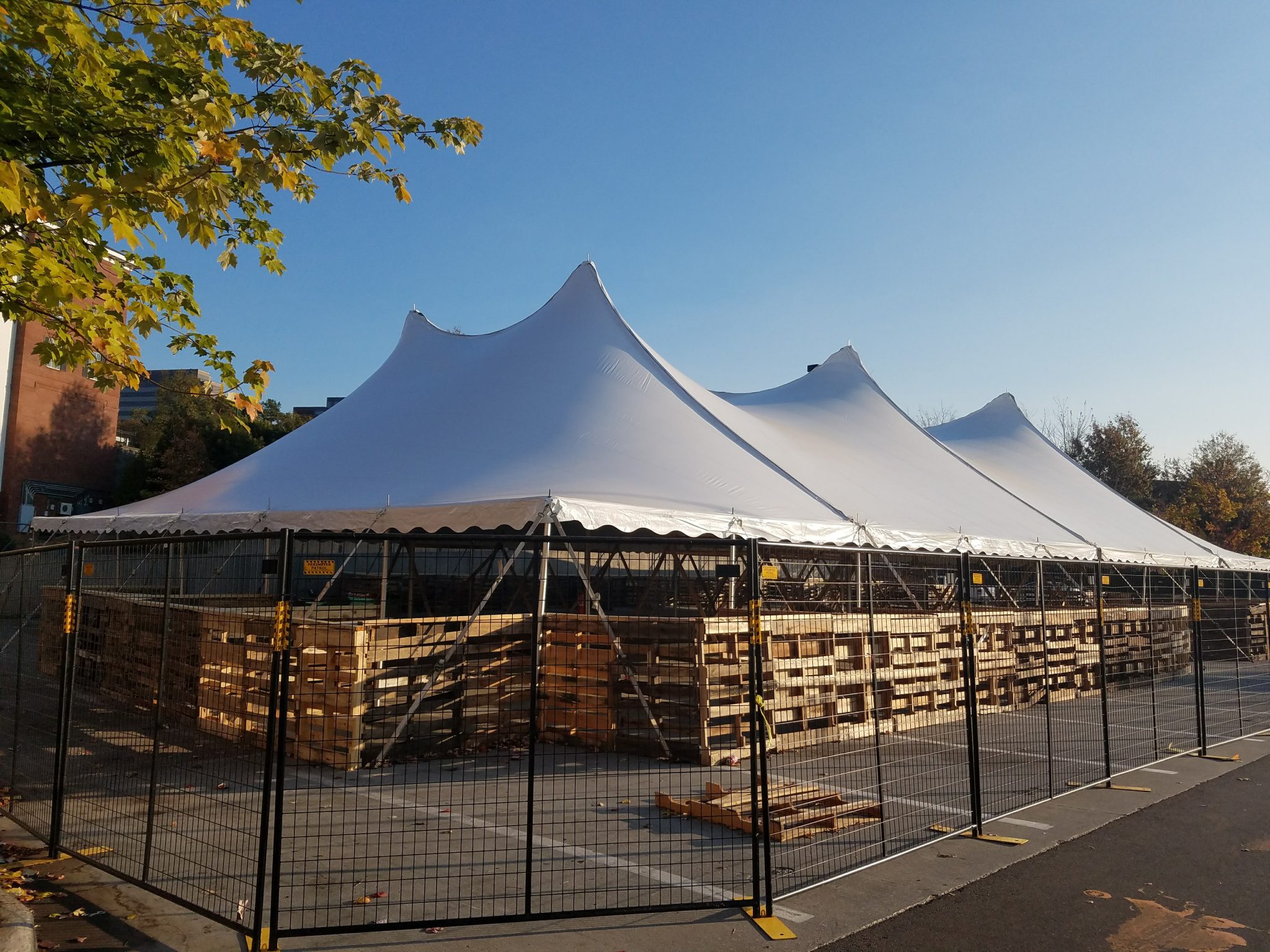 Atlanta Tent Rentals: Expand Your Shop with a Retail Tent